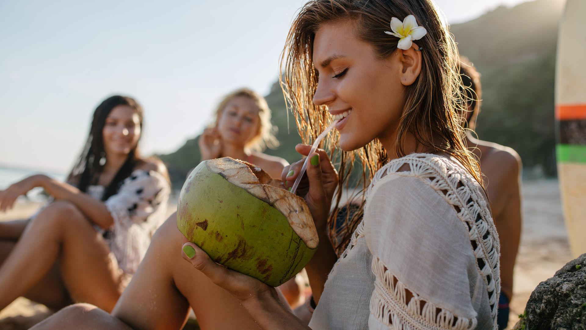 6 benefits of drinking coconut water, according to a nutrition expert