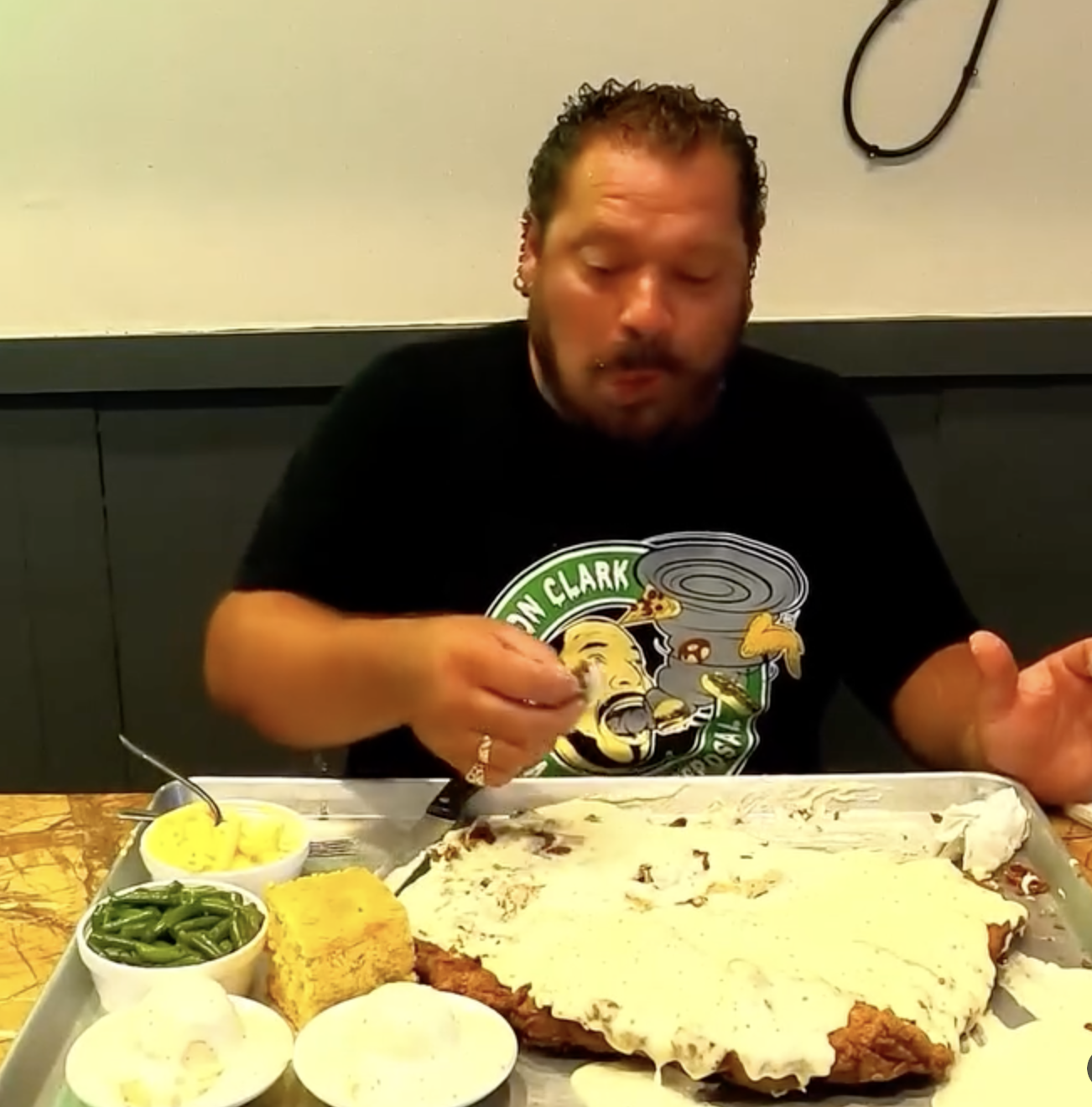 4 Pounds BLACK ANGUS, Chicken And Gravy Challenge