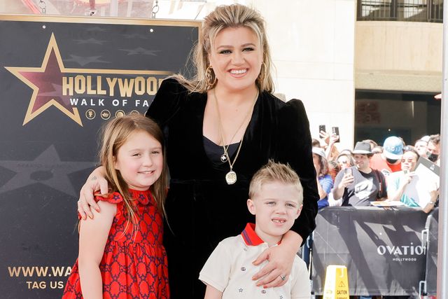 Kelly Clarkson cancels Las Vegas residency dates, reveals ex-husband ...