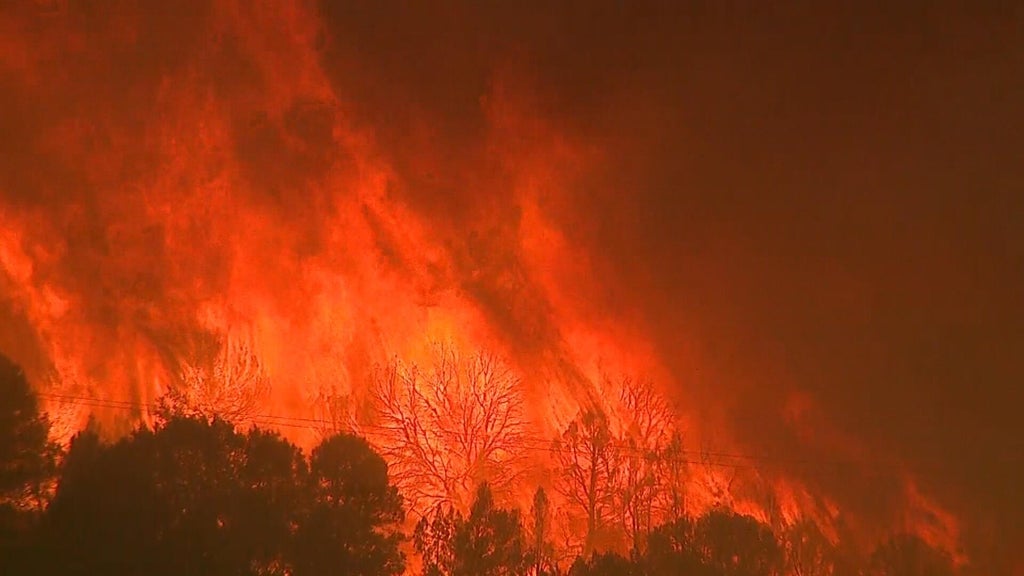 Colorado residents "nervous" as wildfire comes close to town of Meeker ...