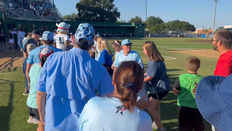 Abilene’s Flying Bison mascot seeks high-five world record