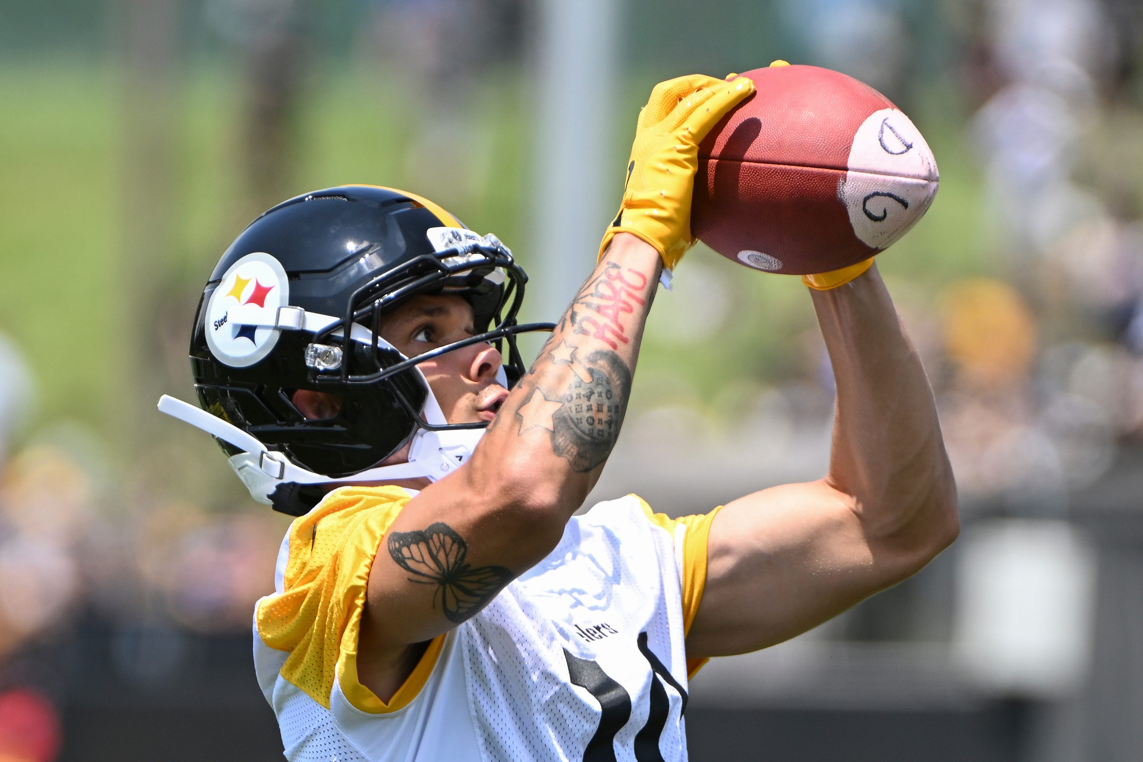 Steelers' Aaron Rodgers says WR Roman Wilson needs to stop worrying ...
