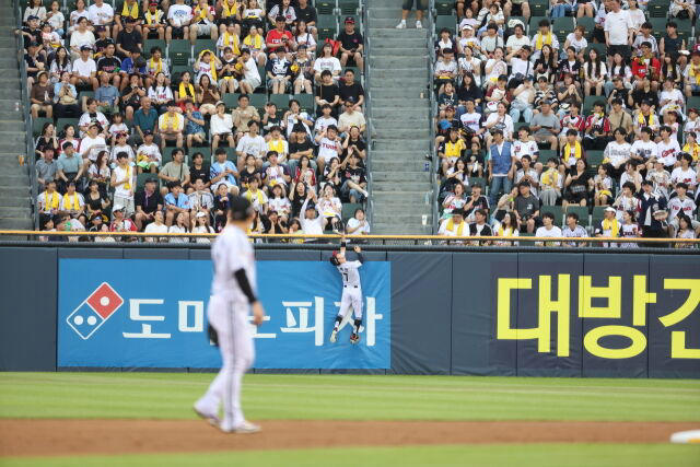 "매직박·도미노피자에 감사" 시상식에 왜 스트리머·피자 브랜드 이름 나왔나, 우승 캡틴의 美친 센스 [MD잠실]