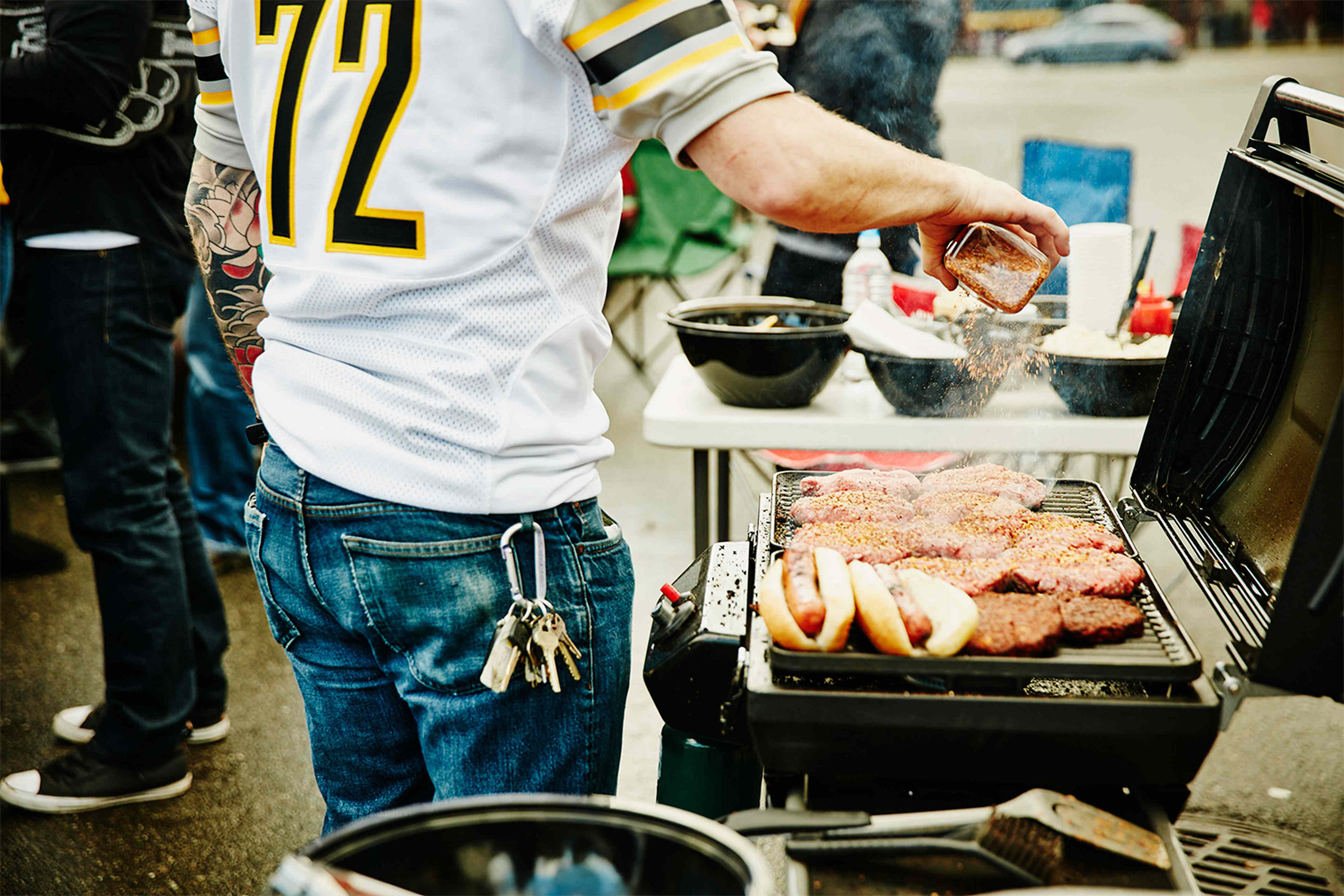 47 Must-Have Tailgating Essentials From Owala, Ninja, Coleman, and More ...