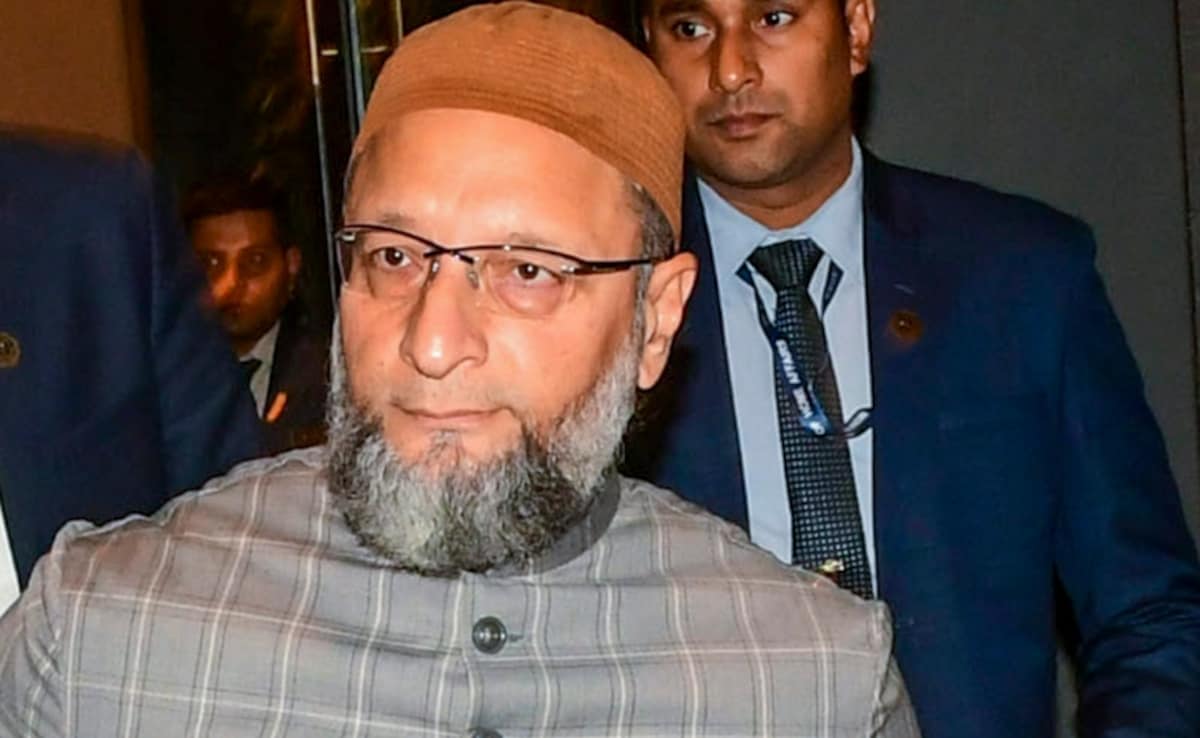 "Not Diplomacy But Bullying By Buffoon-in-Chief": A Owaisi On Trump Tariff
