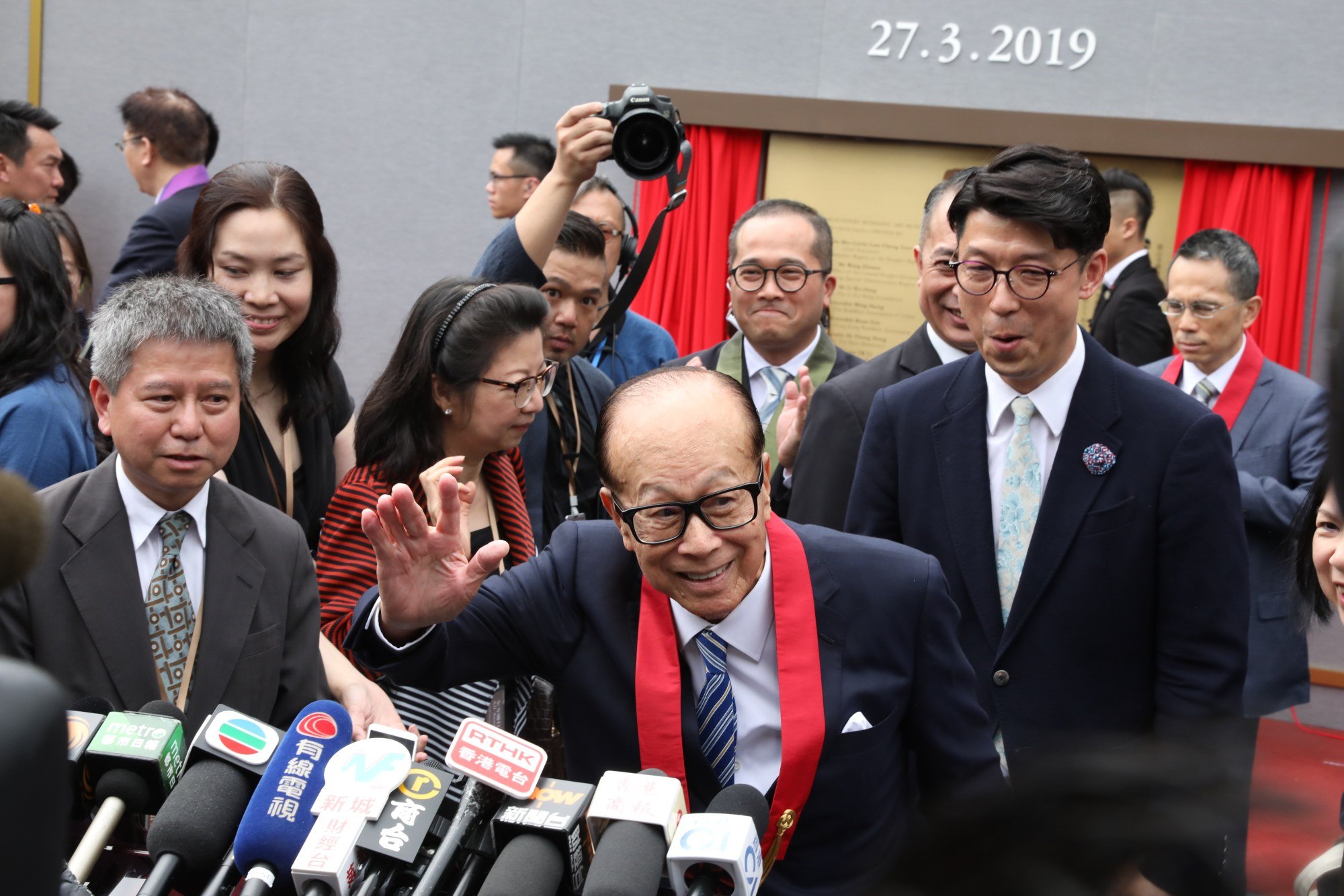 Li Ka-shing’s passion project Tsz Shan publishes book, offering a peek ...
