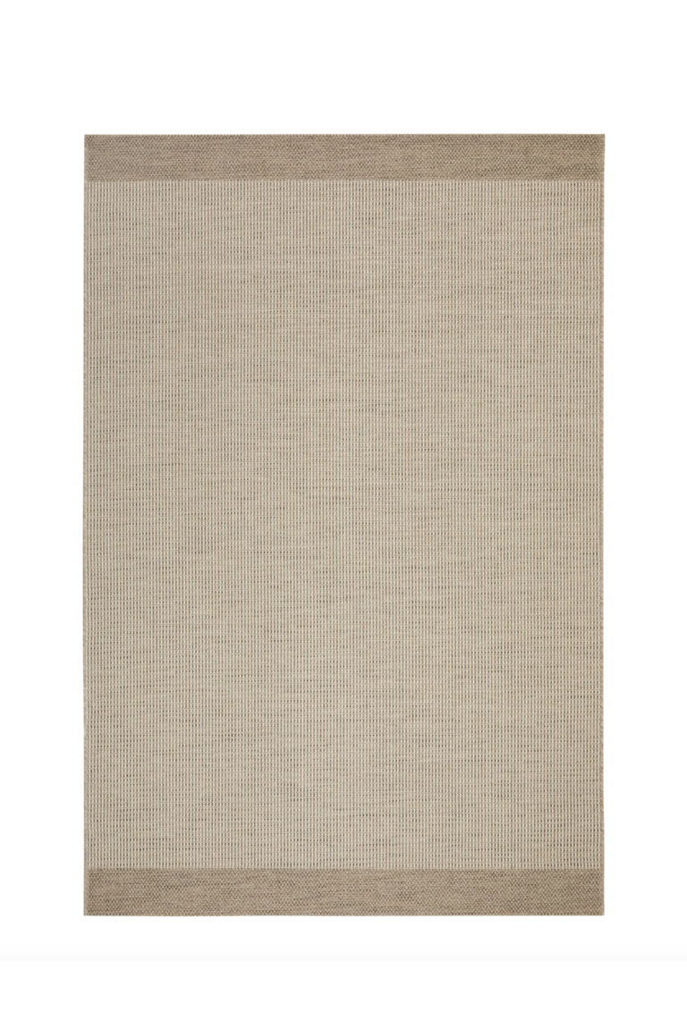 'Outdoor Jute' Isn't the Same as What Your Indoor Rugs Are Made From ...