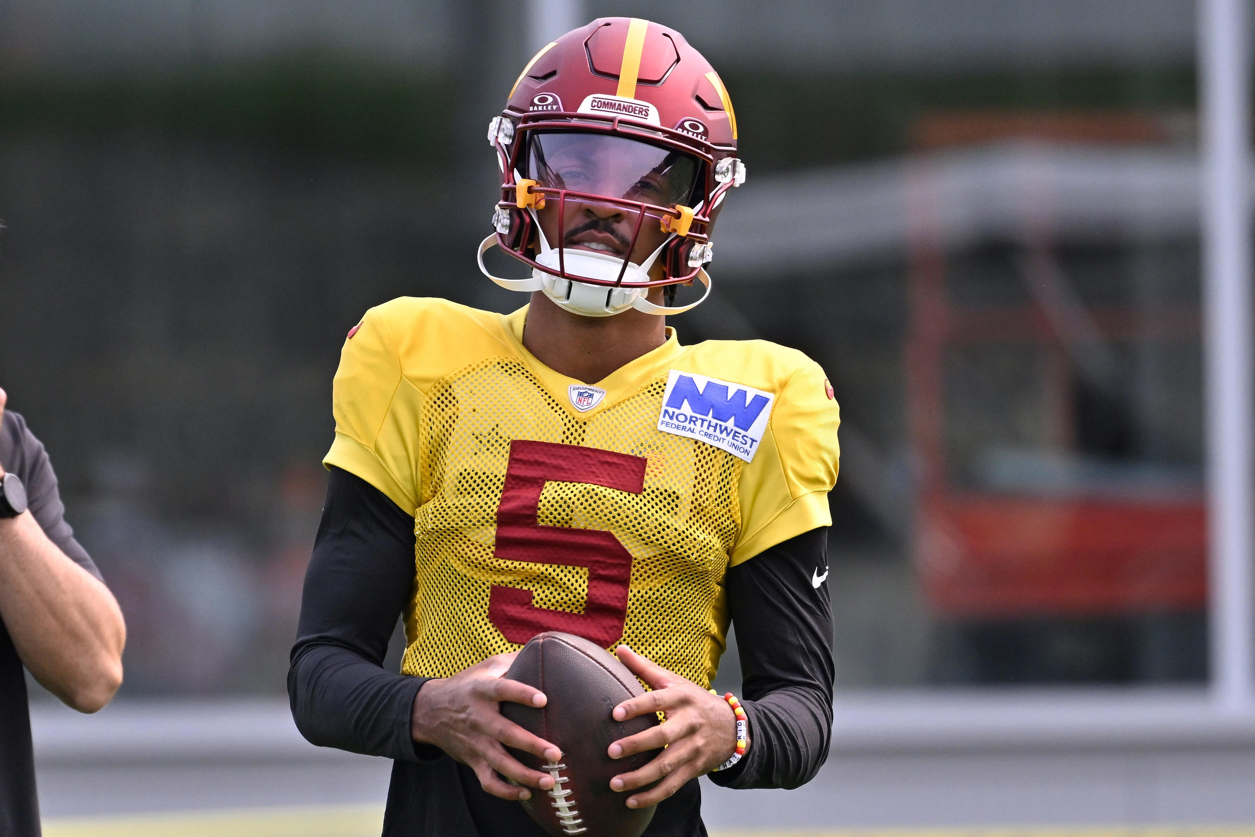 Jayden Daniels' deep ball appears to be in midseason form