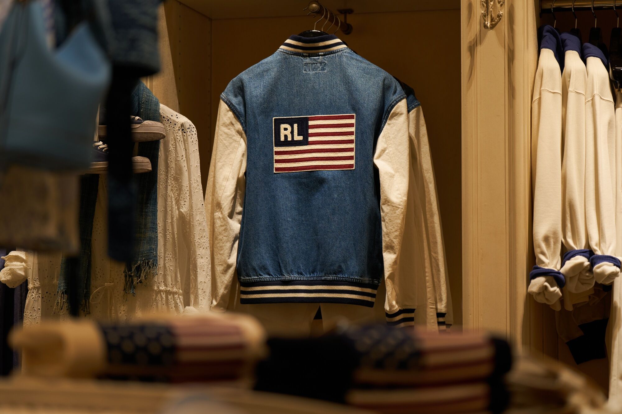 Ralph Lauren’s Cautious Consumer Outlook Overshadows More Growth