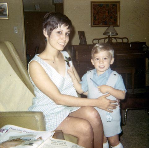 Jeff Buckley 'Wanted to Live to an Old Age,' Says Mother of Rock Icon ...