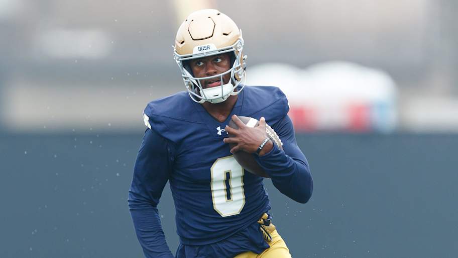 Notre Dame WR Malachi Fields Named to Biletnikoff Award Watch List