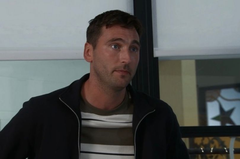 Coronation Street Kit actor's real life injury explained as fans ...