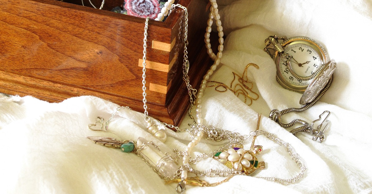 10 Crucial Items You Should Never Forget to Include in Your Will