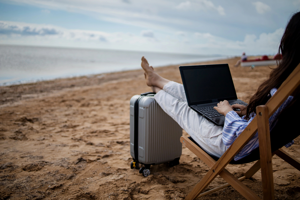 20 Female Travel Bloggers’ Safety Tips