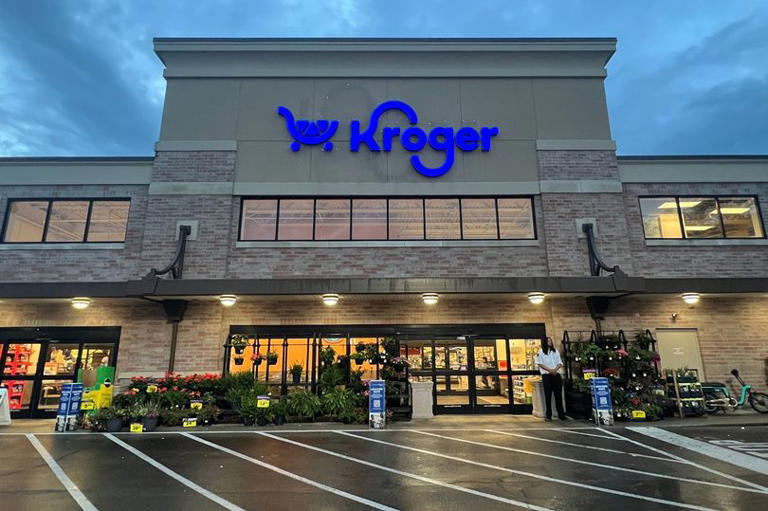 Full list of Kroger stores closing in August as 60 face axe in retail ...