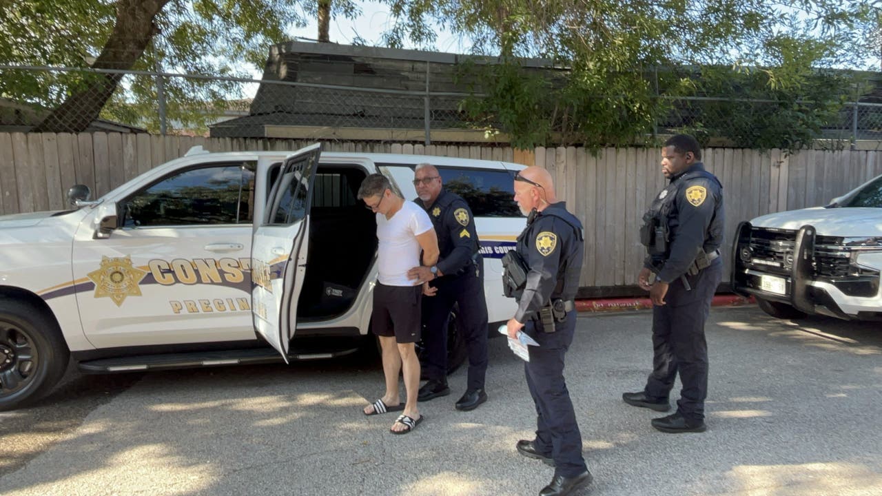 Houston youth ministry volunteer arrested after hundreds of child ...