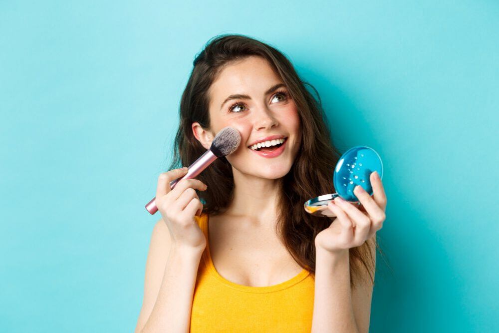 Cómo aplicar el maquillaje para evitar que se noten las arrugas