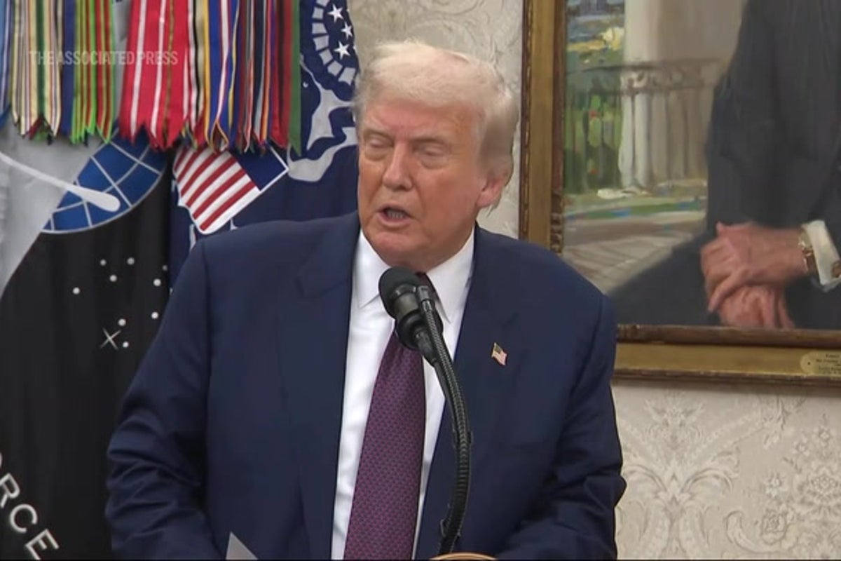 Trump announces 100% tariff on computer chips, sparking electronics ...