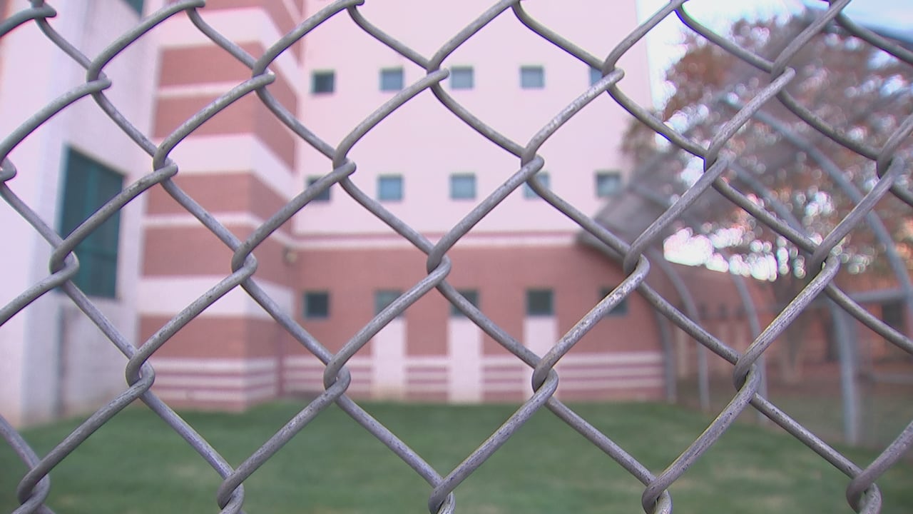 Driver charged with DUI and reckless driving after Matthews crash