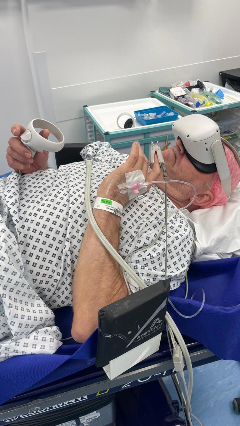 London hospital trials VR surgery experience for patients under spinal ...