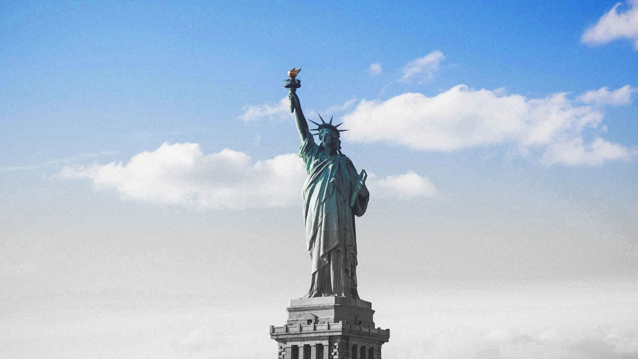 ‘We’re short about a million workers’: Rebecca Shi on immigration’s ...