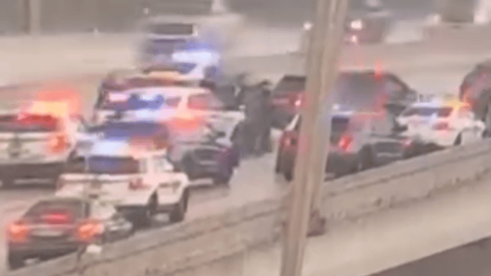 Hammer-wielding woman leads officers on high-speed chase through two ...