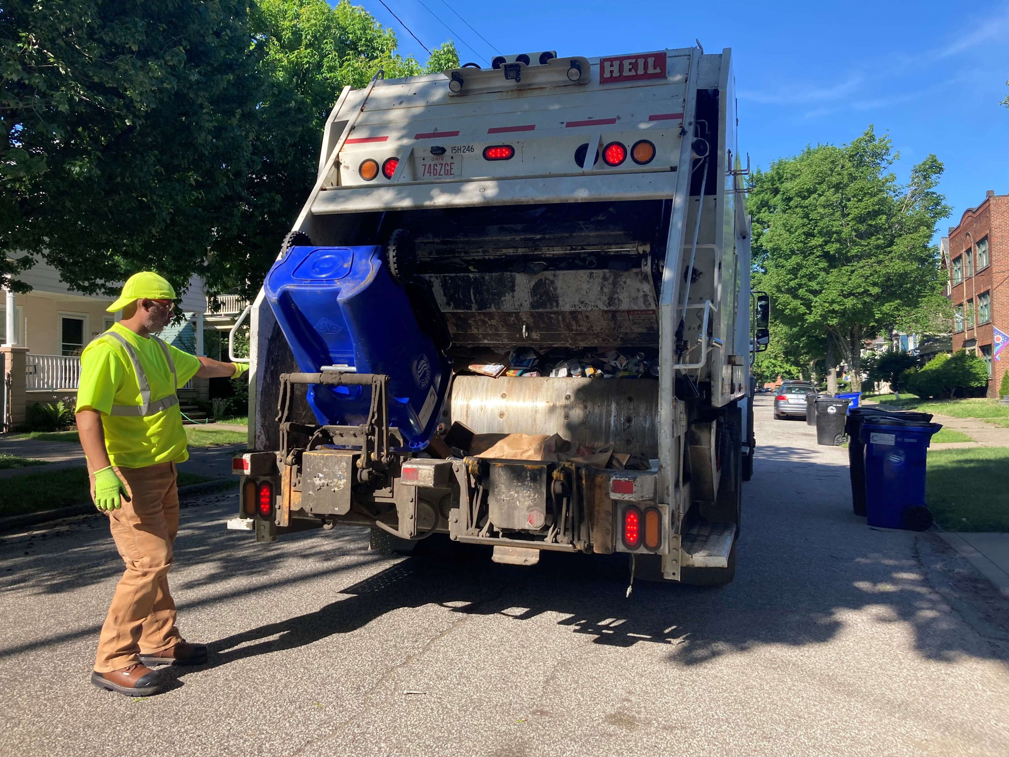 Cleveland issued 7x more fines for curbside trash — one councilman says ...