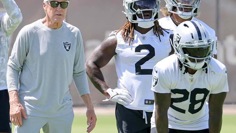 Raiders' depth chart exposes harsh reality for talented young running back