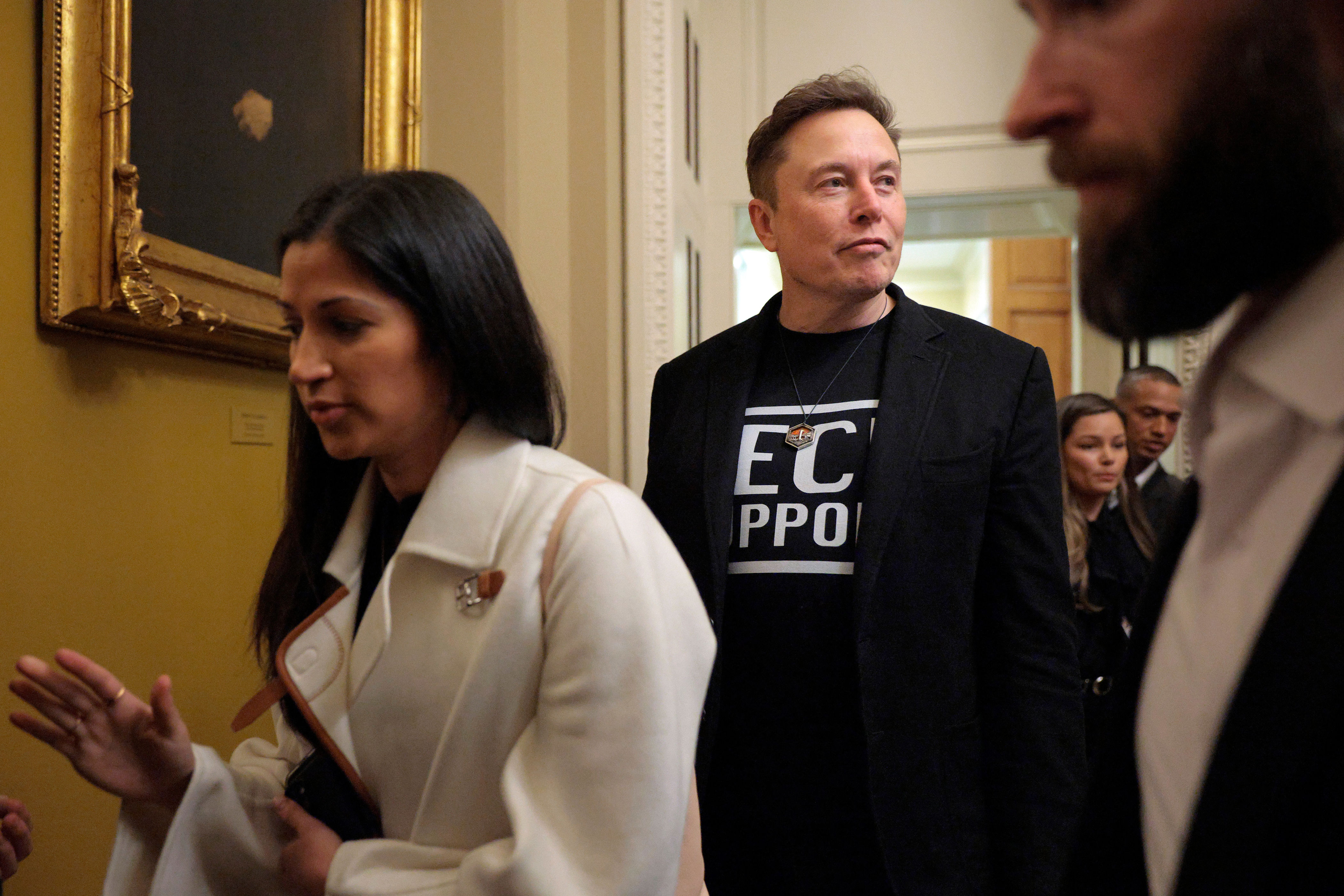 Stephen Miller’s wife has left Elon Musk’s side after just months on ...