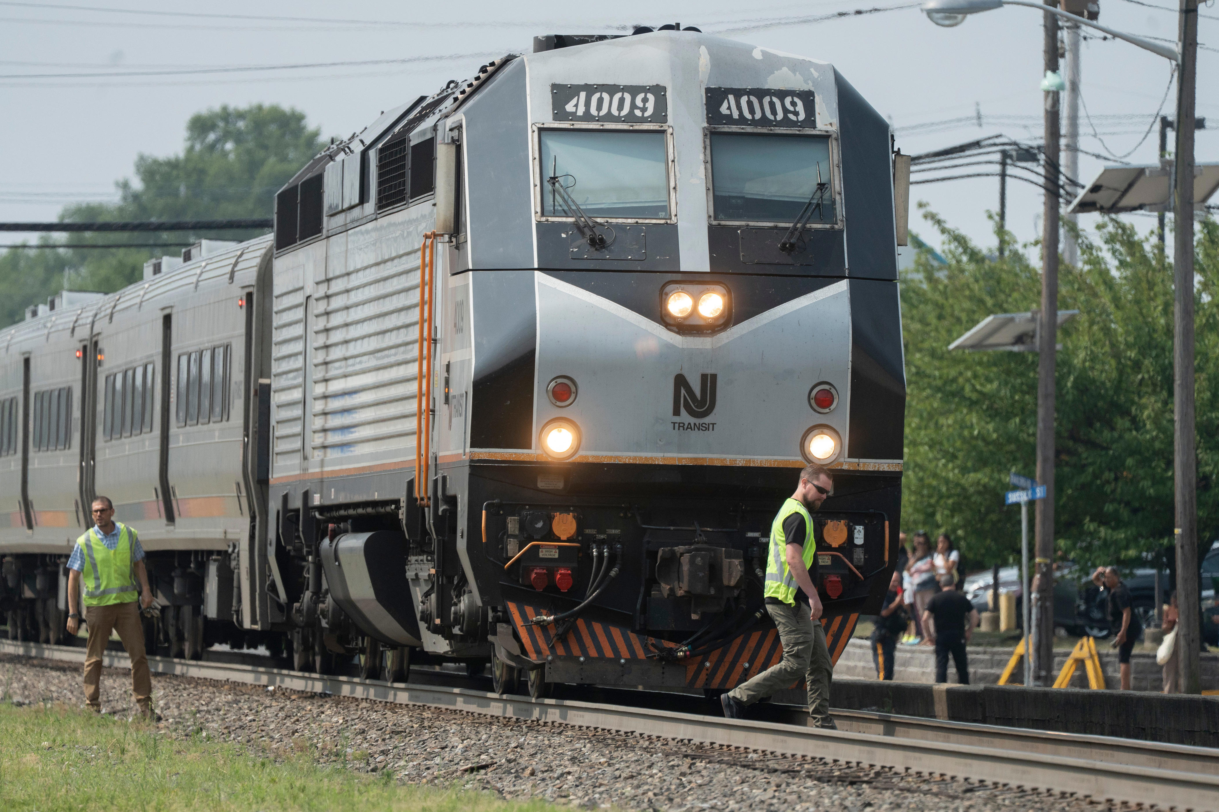 NJ Transit will continue reduced service on Morris and Essex line for ...