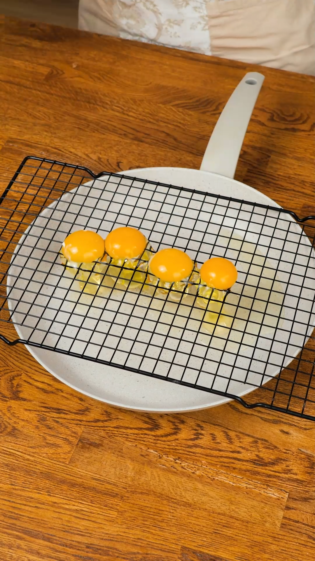 New hacks to take your eggs to the next level!