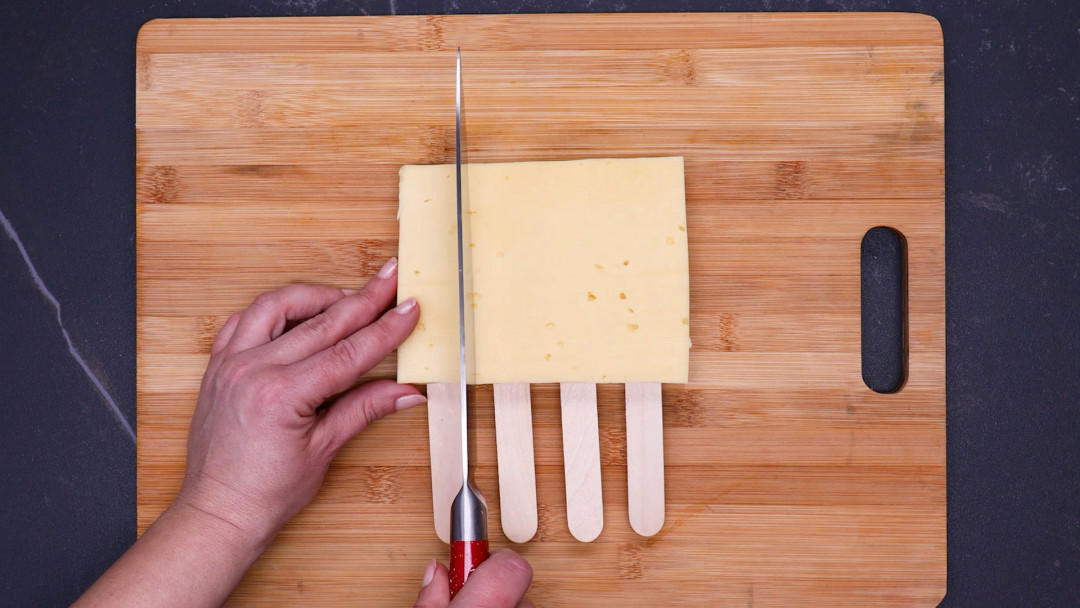 The Best Cheesy Snacks to Try