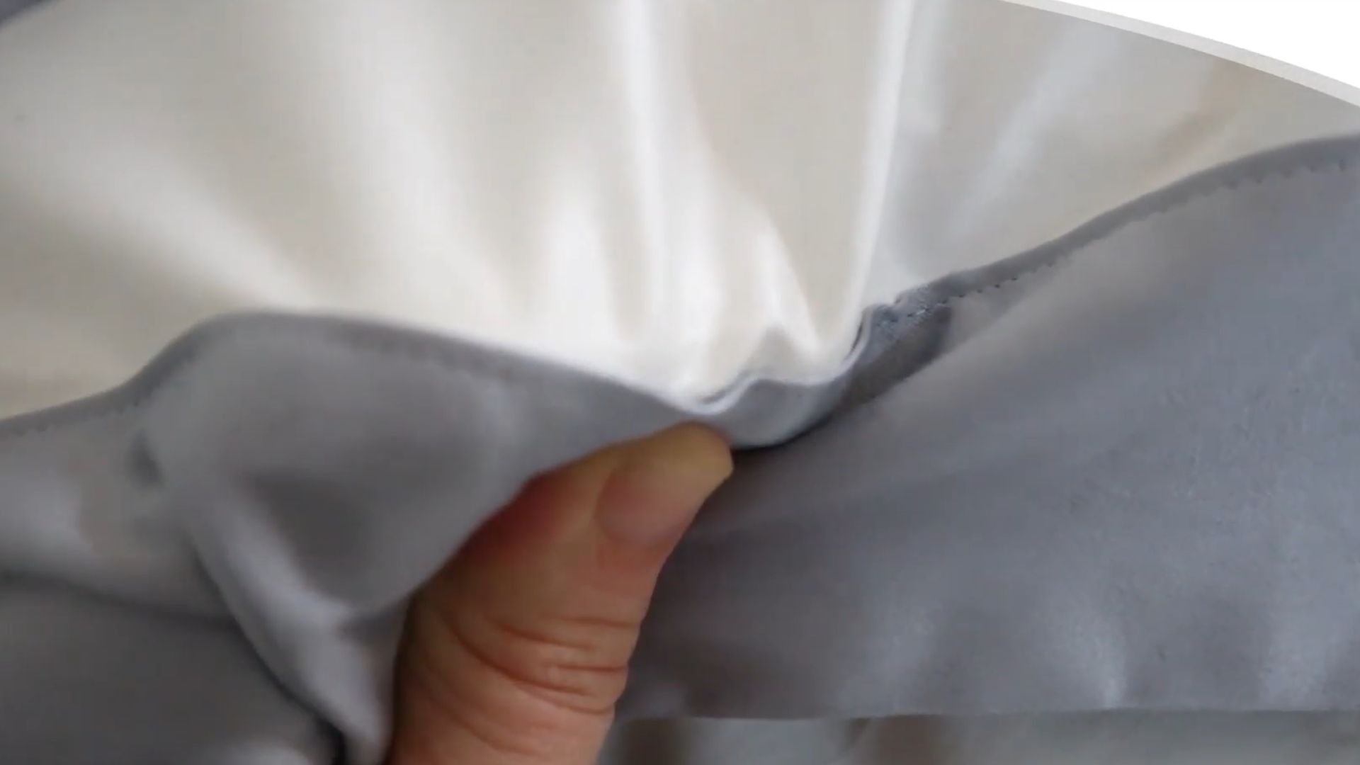 Portable charger catches fire on plane over Atlantic Ocean