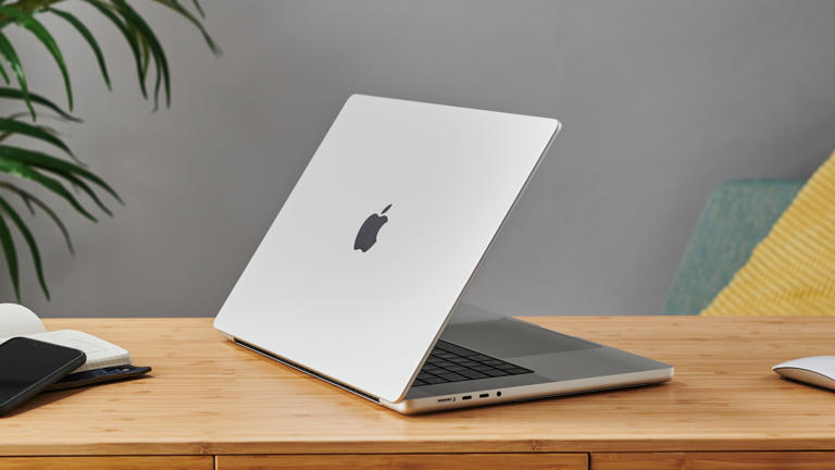Want the best MacBook Pro battery life? There’s one new model you ...