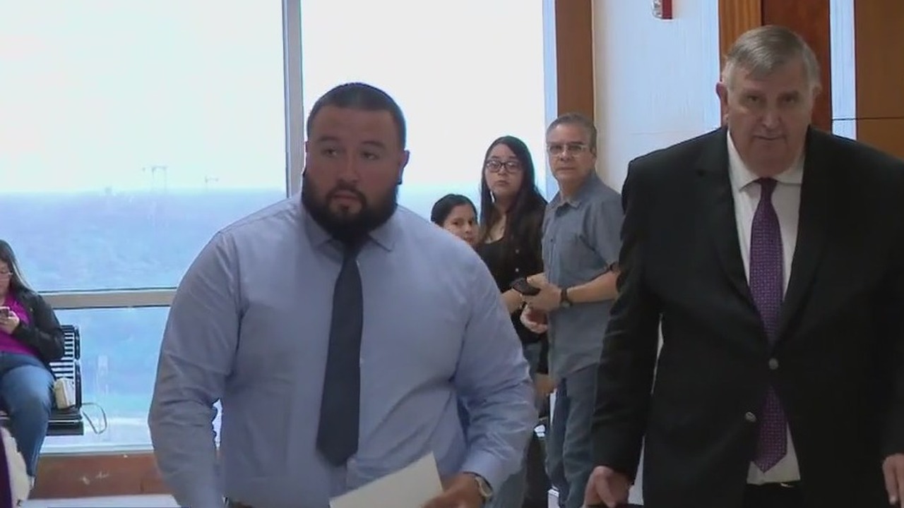 Former Harris County deputy constable charged in deadly 2024 wrong-way ...