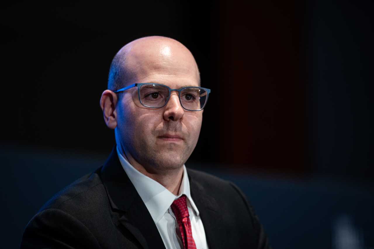 Trump to Nominate Stephen Miran to Fed Board. What to Know About His ...