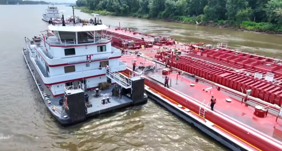 2 dead after helicopter crashes into Mississippi River barge north of ...