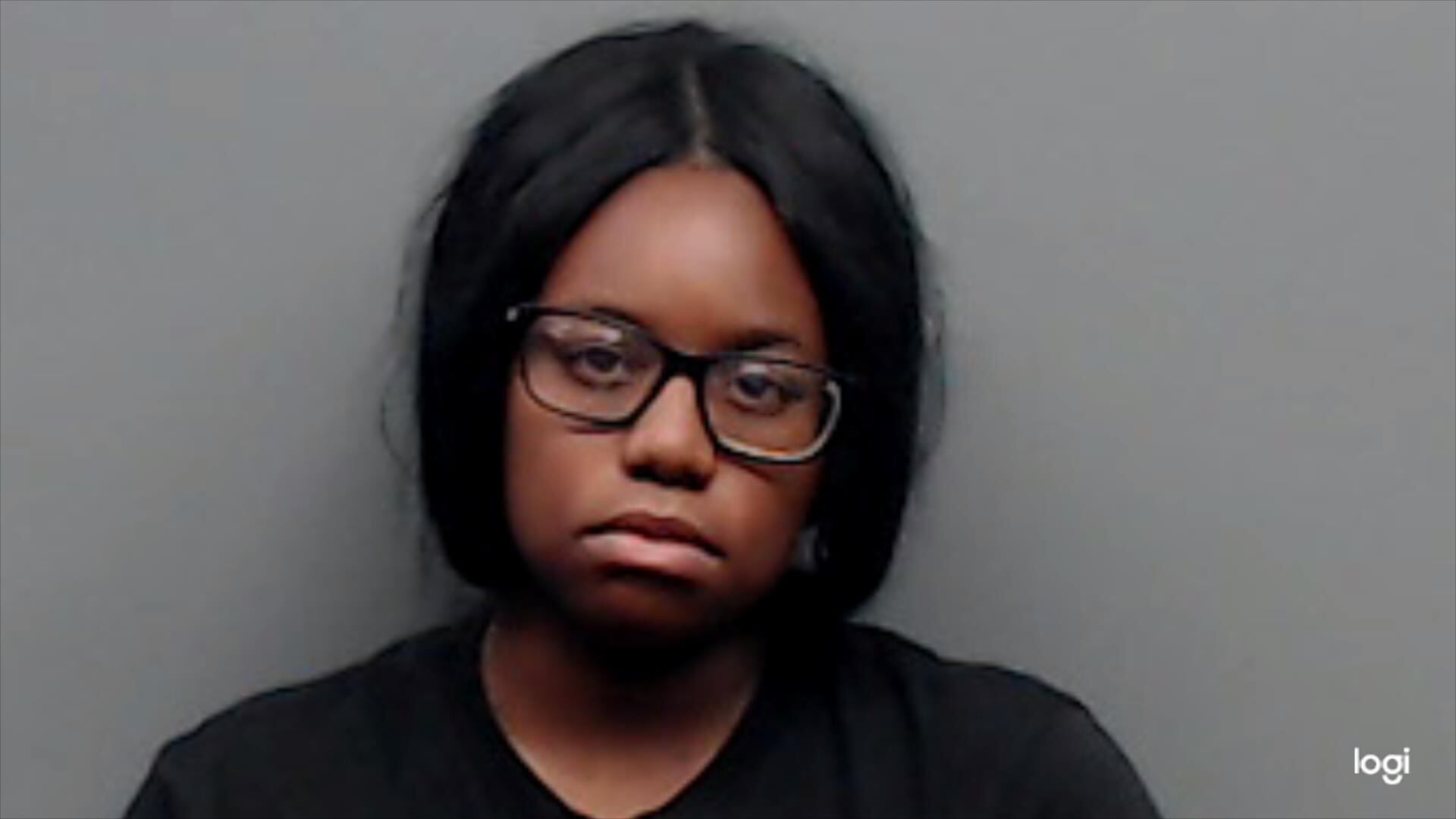 Tyler woman arrested after baby left in vehicle