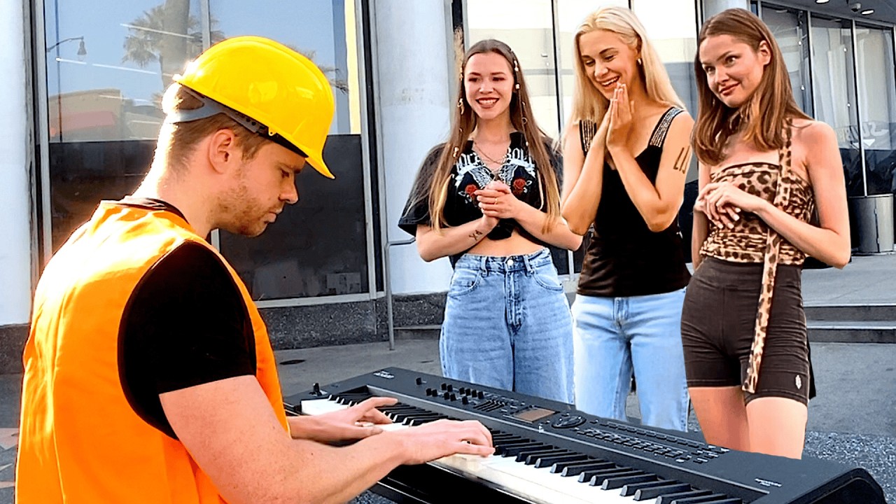 Pro Pianist in Disguise STUNS EVERYBODY
