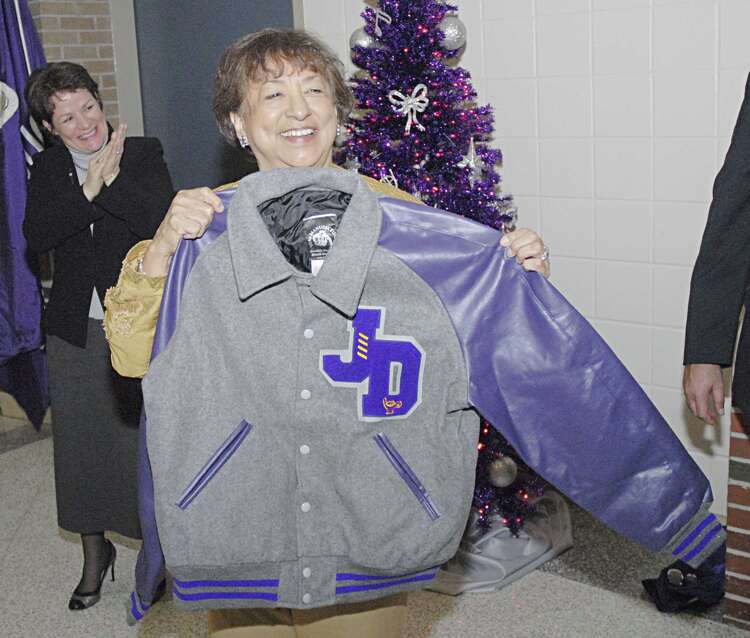 Nationally celebrated principal Emily Cole dies at 83