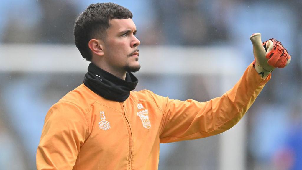 Barnet sign keeper Slicker on loan from Ipswich