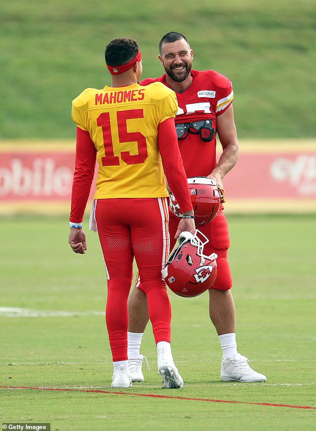 Travis Kelce's incredible act for Chiefs teammates makes them think ...