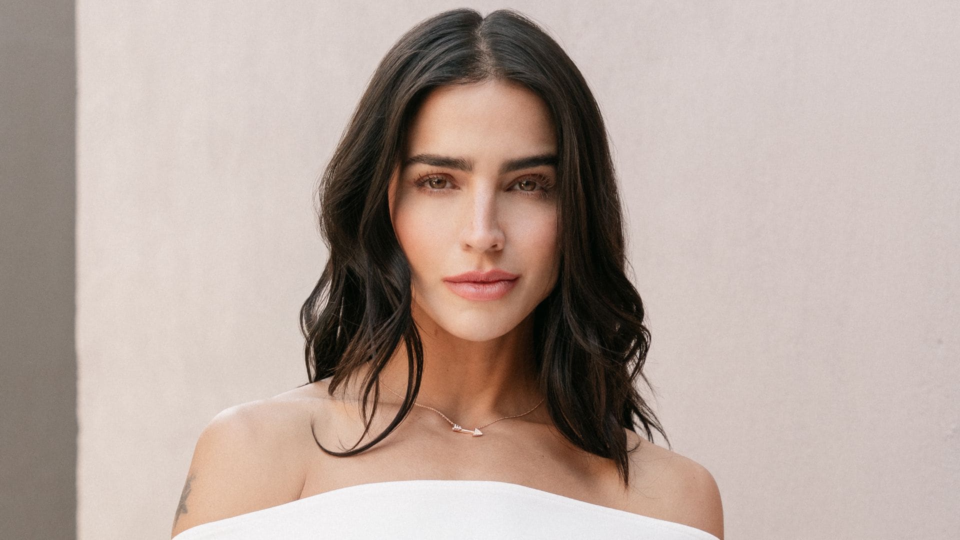 Bárbara de Regil revela por qué decidió hablar del dolor que vivió de niña