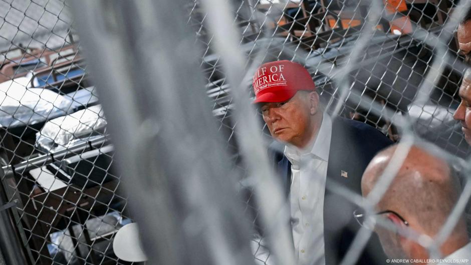 US to set up migrant detention center at Texas military base