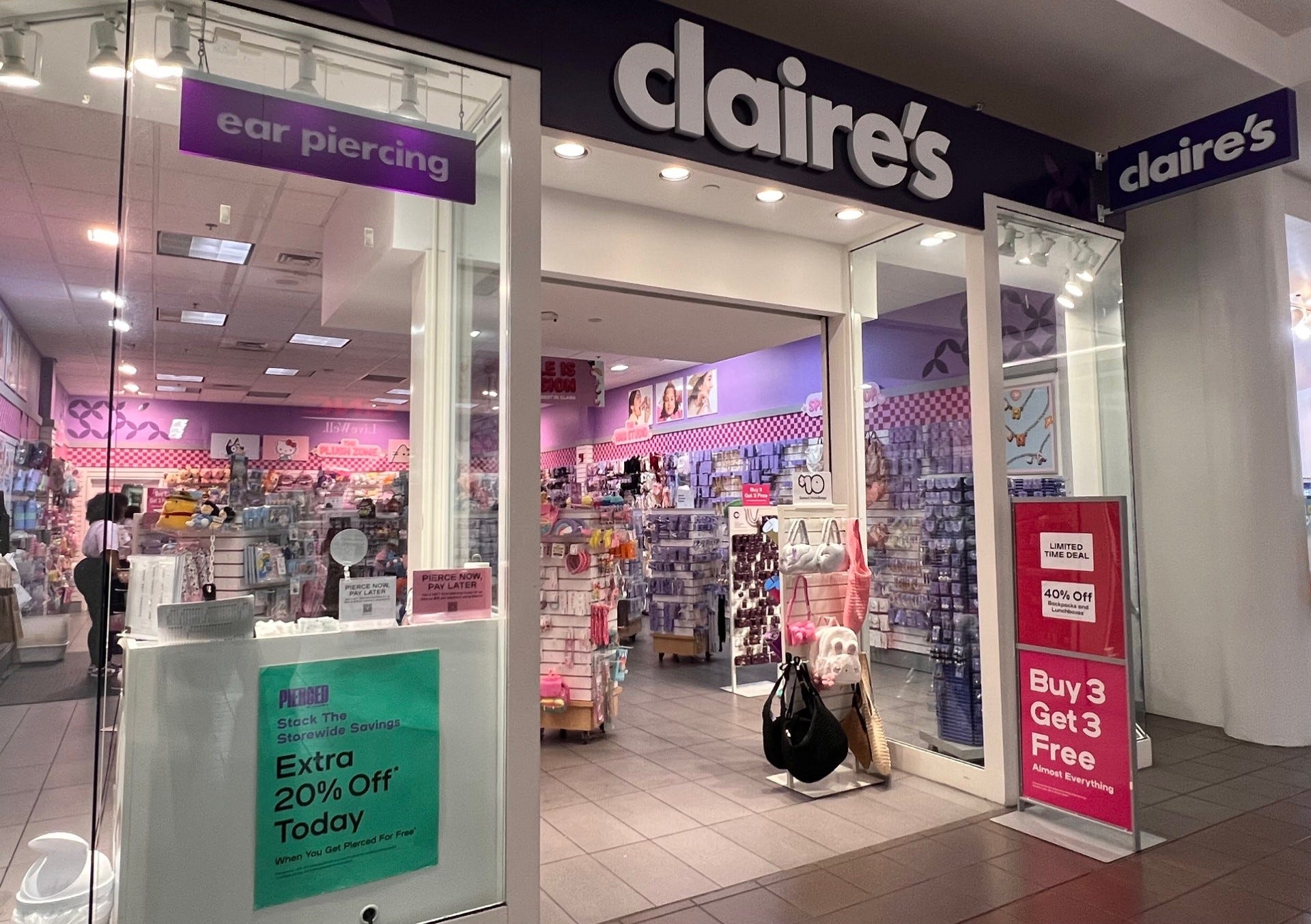 Claire's closing 13 stores, files for bankruptcy. Any stores closing in ...