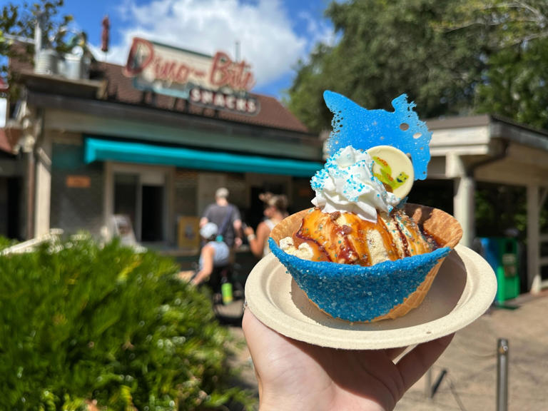 REVIEW: New Passholder-Exclusive Totally Sweet Sundae at Disney's ...
