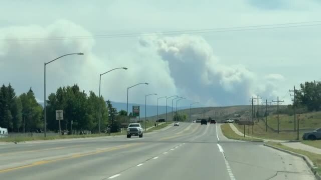 Fast-moving wildfire burns over 300 acres in Summit County, campers ...