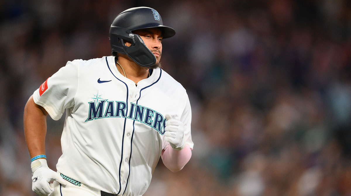 The concerning reason Mariners’ Josh Naylor exited White Sox game