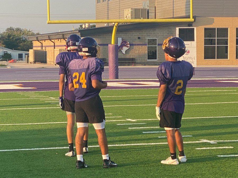 VIDEO: Ozona Lions ready to kick off new chapter under new head coach ...