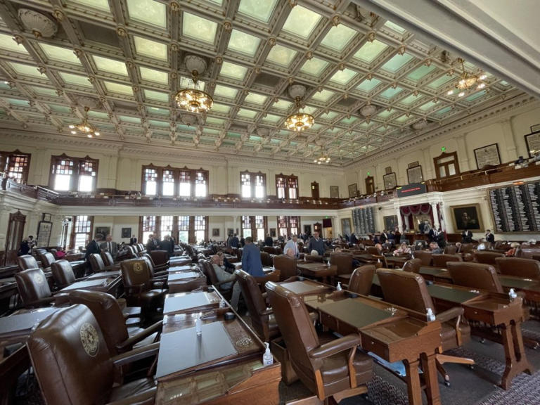Texas Democrats face removal threats, FBI involvement as quorum break ...